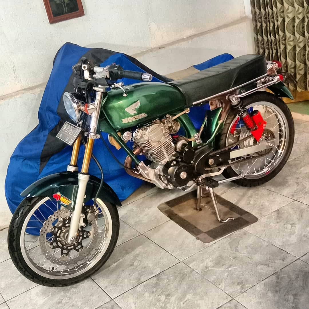 20 Gambar HD Modifikasi Honda CB 100 Warna Hijau Terbaru 2020