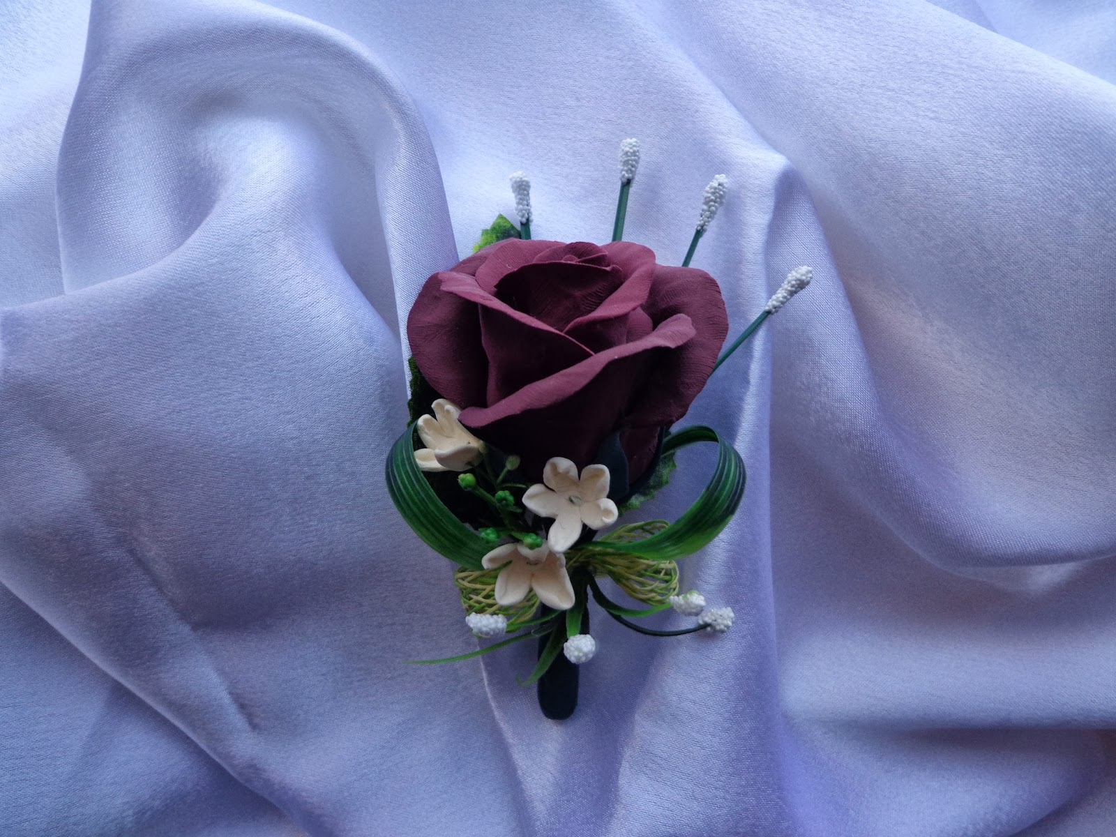 Flori lucrate manual: COCARDA DE NUNTA