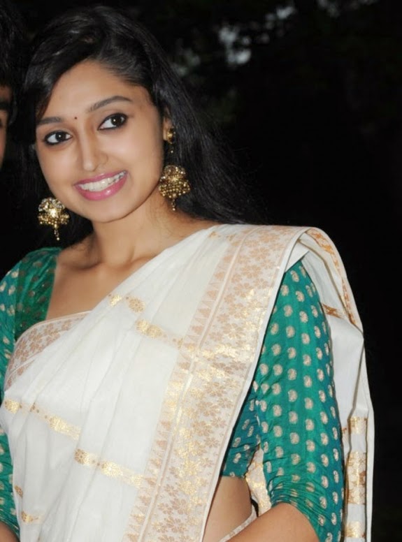 Actress HD Gallery: Sija Rose Cute Saree Photo Stills in ela cheppanu ...