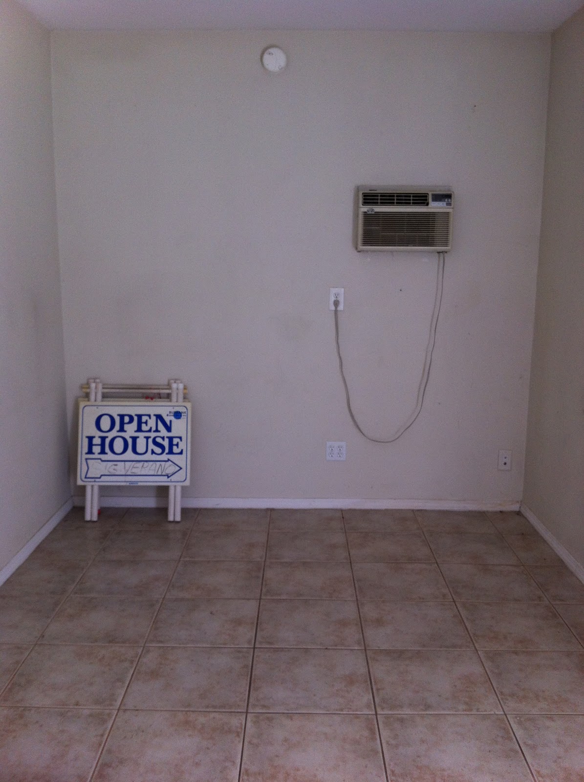 EvY at HomE: burbank houses: dumpy house