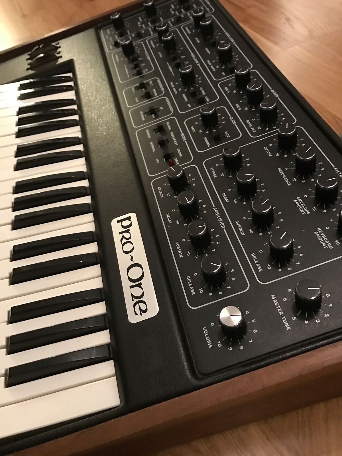 MATRIXSYNTH: Sequential Circuits Pro-One SN 5131 w/ Prophet-5 Style Knobs