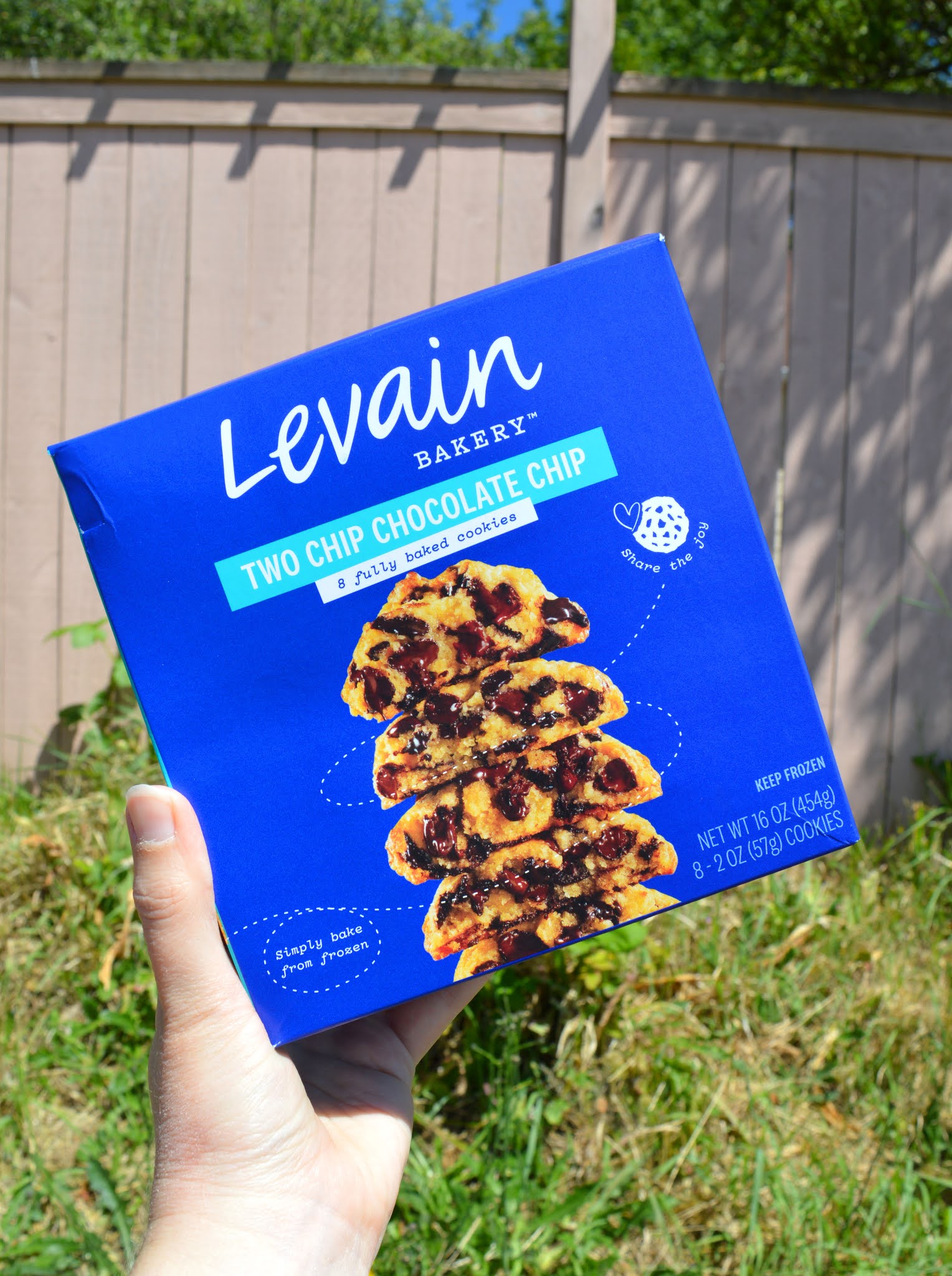 Trying the Grocery Levain Cookies