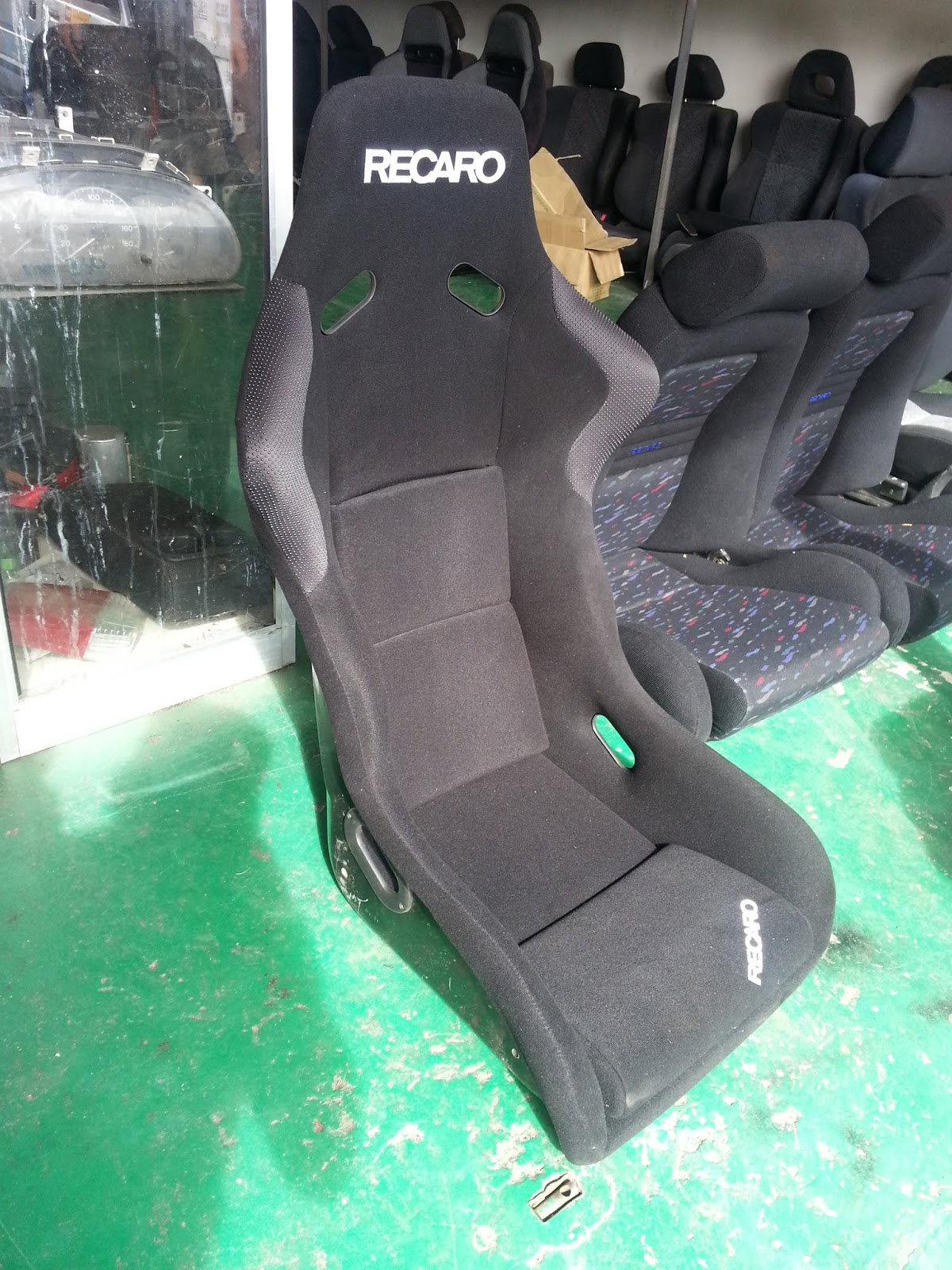 Dingz Garage: Seat Full Bucket Recaro Spg From Evo