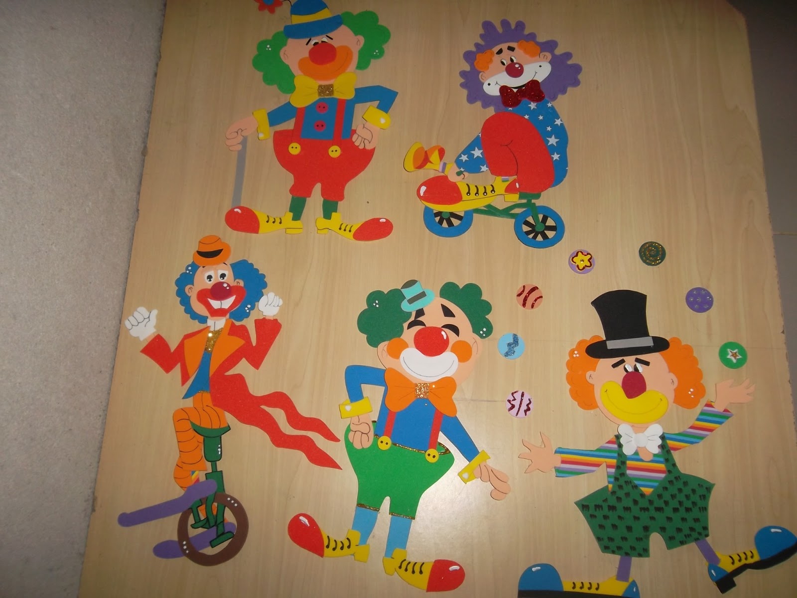 Joaninha Amarelinha - Arte em E.V.A: Dia do Circo!!! Joaninha Amarelinha - Arte em E.V.A: Dia do Circo!!!