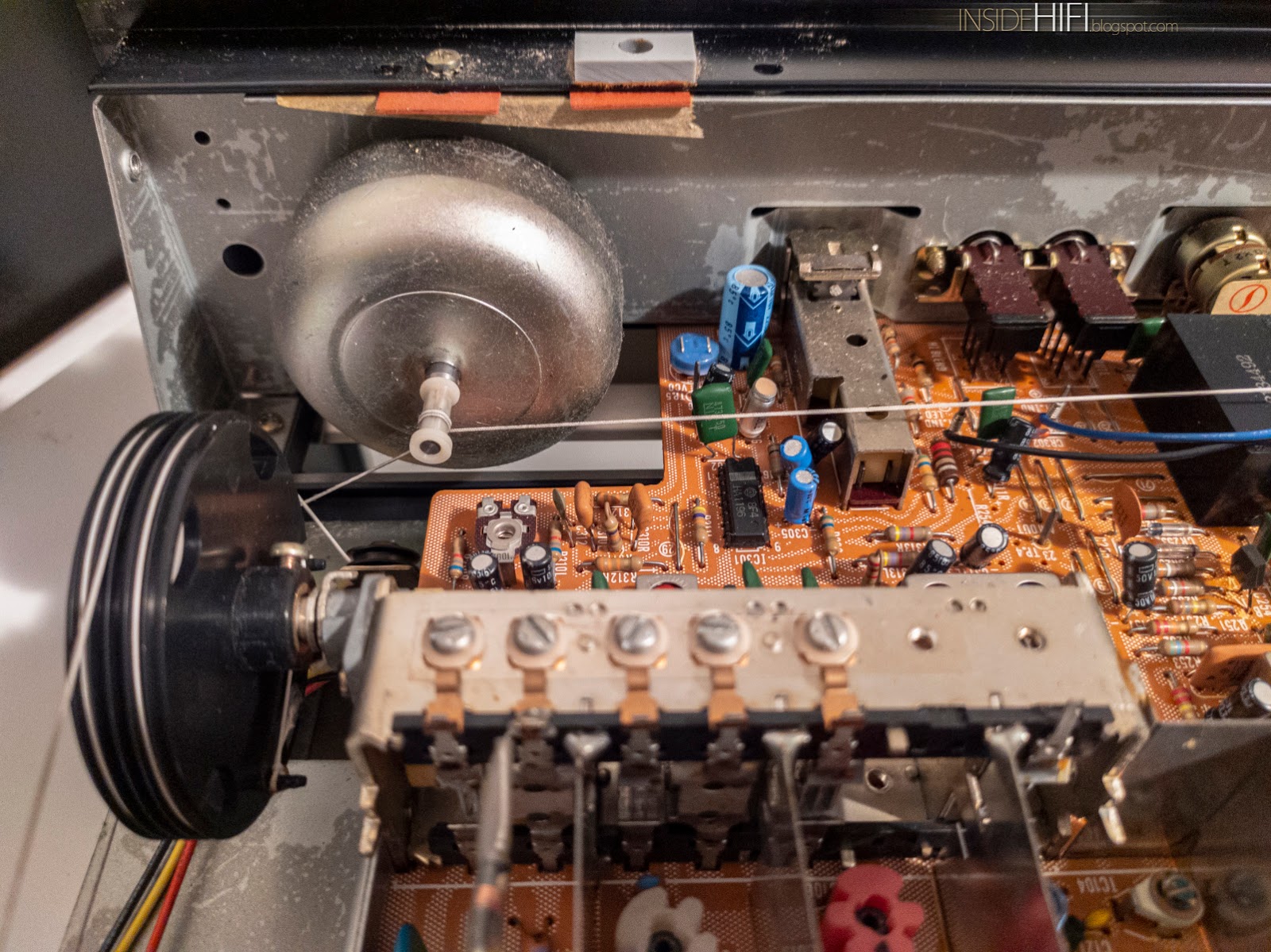 Inside Hi-Fi: Hitachi FT-440