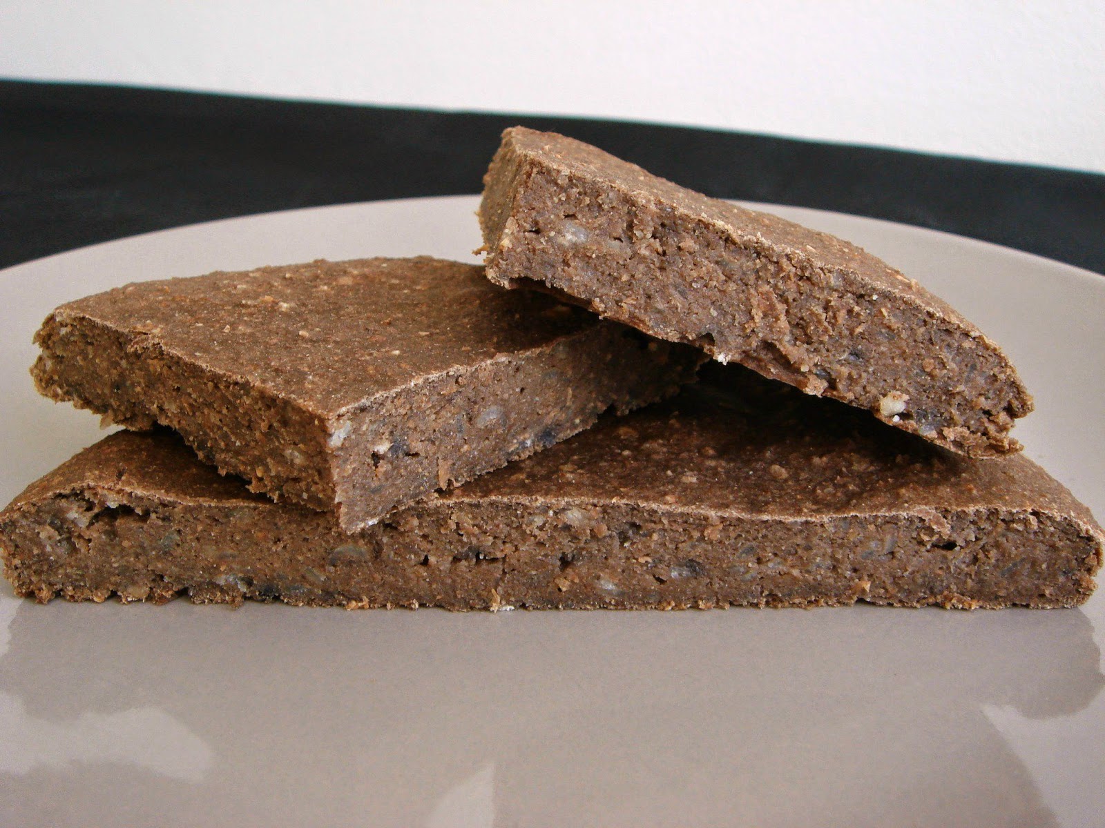 Ma poubelle est un Jardin: le Caroub, el kharoub dans tous ses états