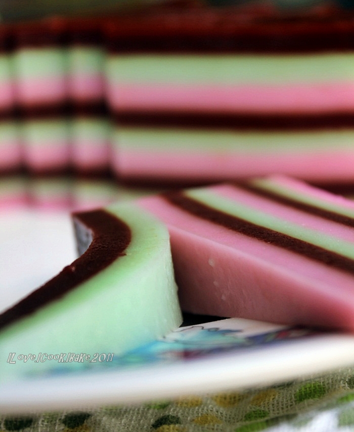 I Love. I Cook. I Bake.: Rice Flour Layered Kueh (Lapis Beras)