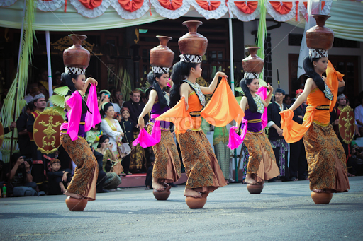 KESENIAN KUNINGAN - Sanggar Klapa Jajar