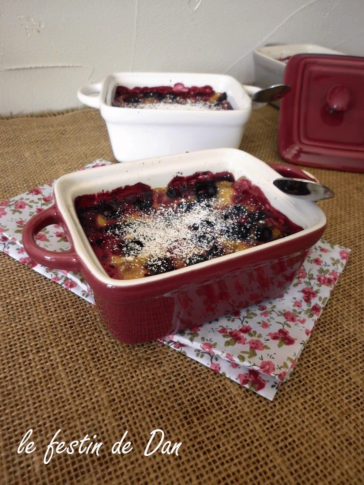 Le Festin de Dan: Clafoutis aux Fruits Rouges