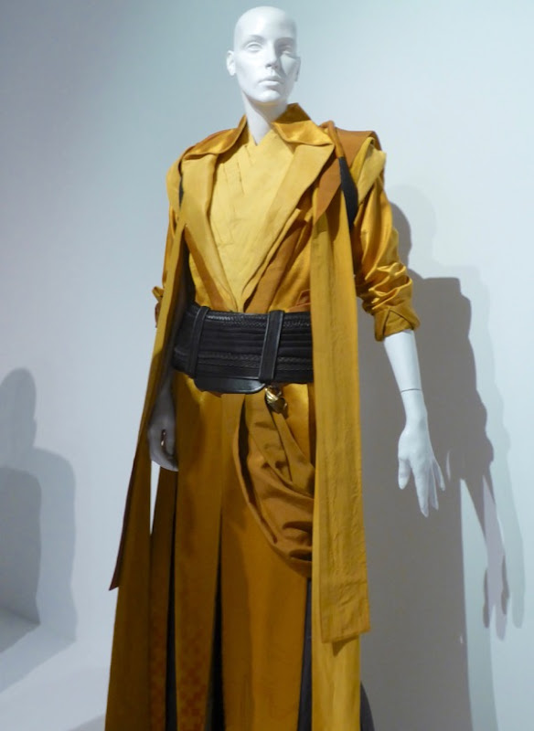 Hollywood Movie Costumes and Props: Doctor Strange movie costumes on ...