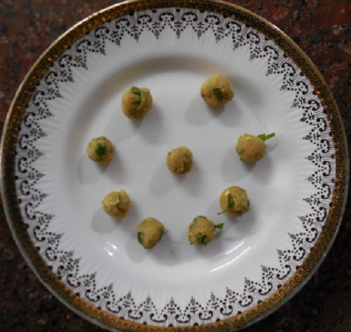 Happy Ugadi with Bevu Bella (Neem Jaggery) and Mangai Pachadi(Mango Jam)