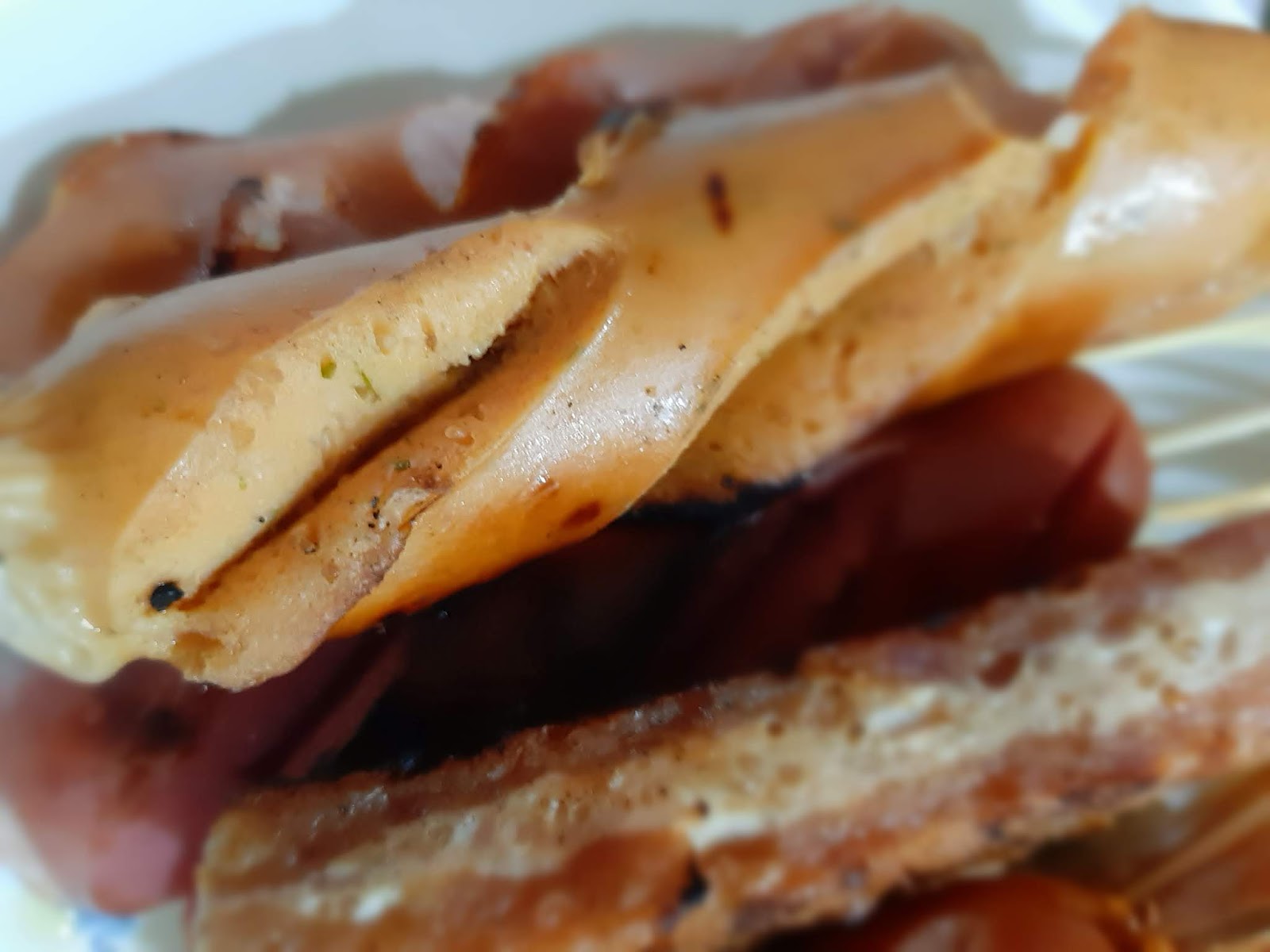 DANA: SOSEJ AYAM PULUT, LOKCHING DAN SOSEJ AYAM CHEESE BAKAR ALA SIAM