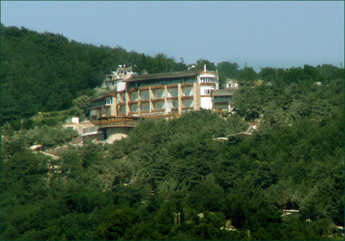 Via Recta - الشارع المستقيم: Allons à Qardaha [قرداحة]