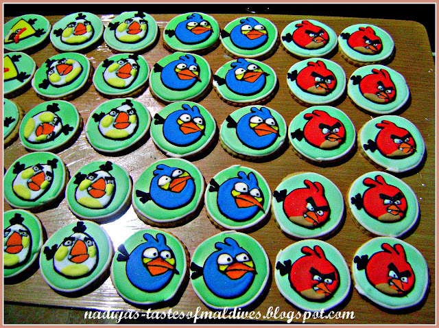 Nadiya's Tastes Of Maldives: Angry bird cookies