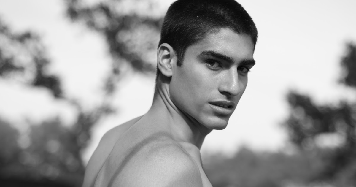 Francisco Escobar by Marco Ovando | Homotography