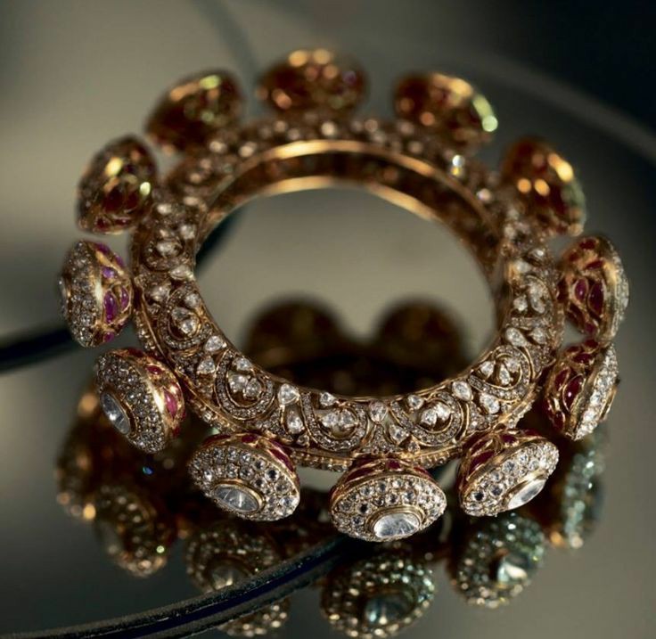 Single bangle jewellery