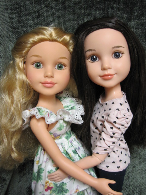 Never Grow Up: A Mom's Guide to Dolls and More: BFC Ink Pen Pals Britt ...