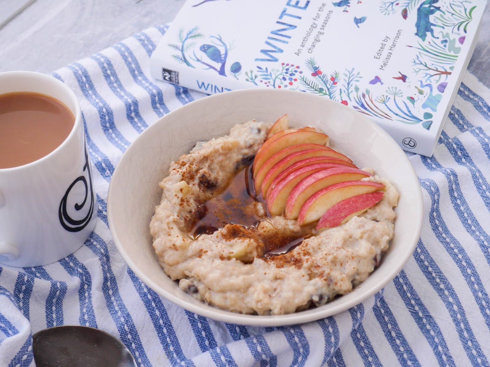 This Muslim Girl Bakes: Cinnamon Apple Porridge.