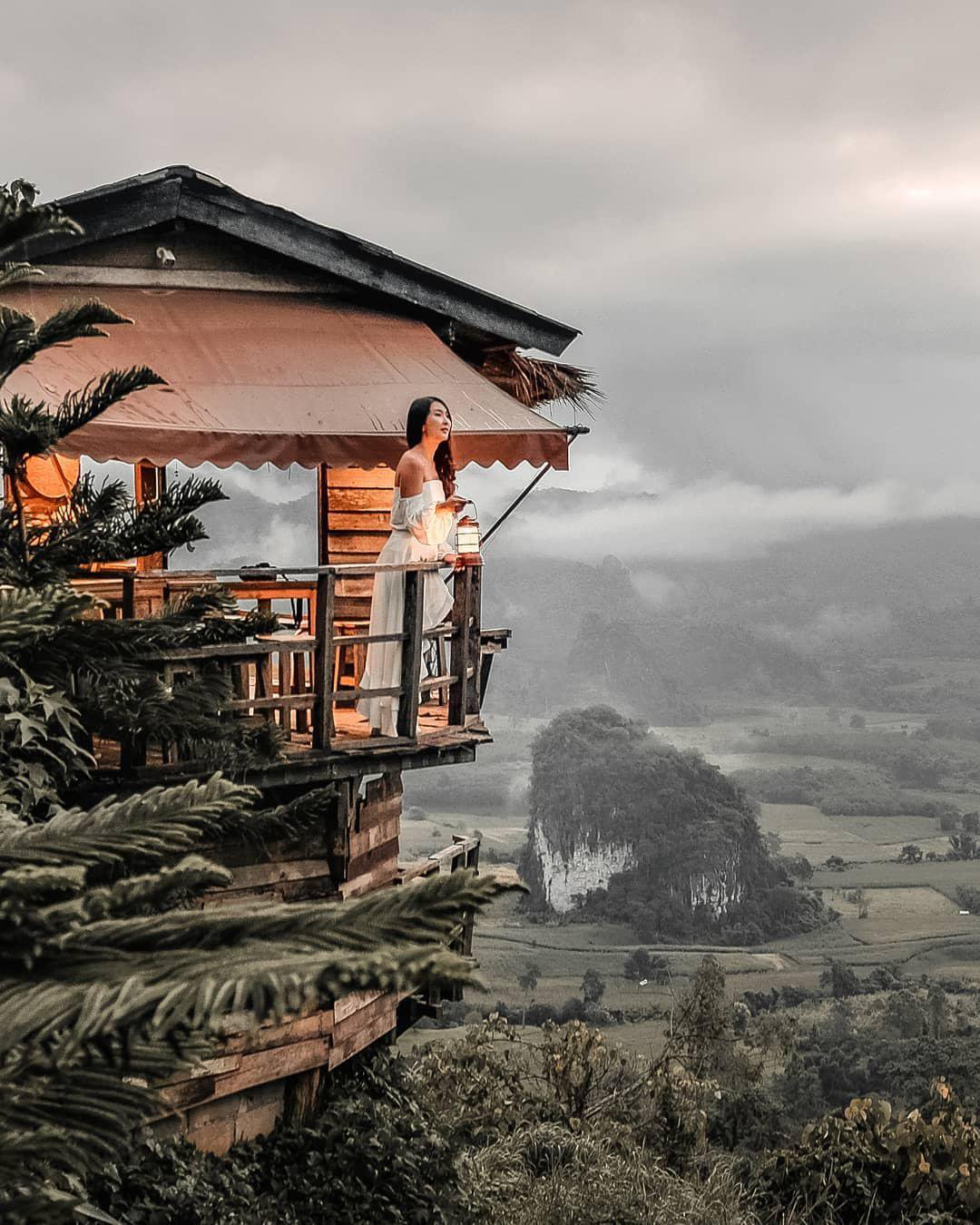 Đam mê du lịch: Set kèo “săn mây” tại Magic Mountain café, Thái Lan