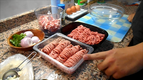 Bertu's Kitchen :): How to make Pulpetti :)