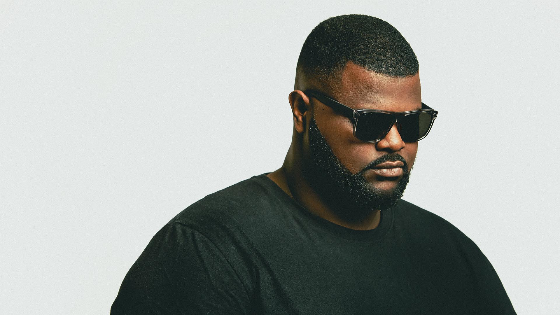 [VÍDEO] Portugal: "Confia" é o novo single a solo de Matay | ESC PORTUGAL