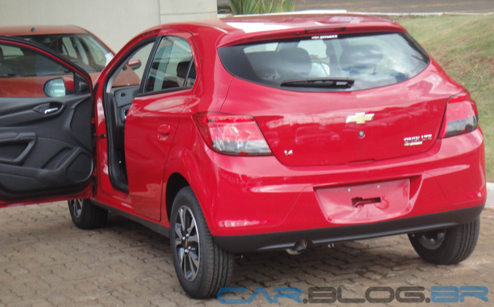 Chevrolet Onix LTZ 1.4: fotos, consumo, desempenho e ficha técnica