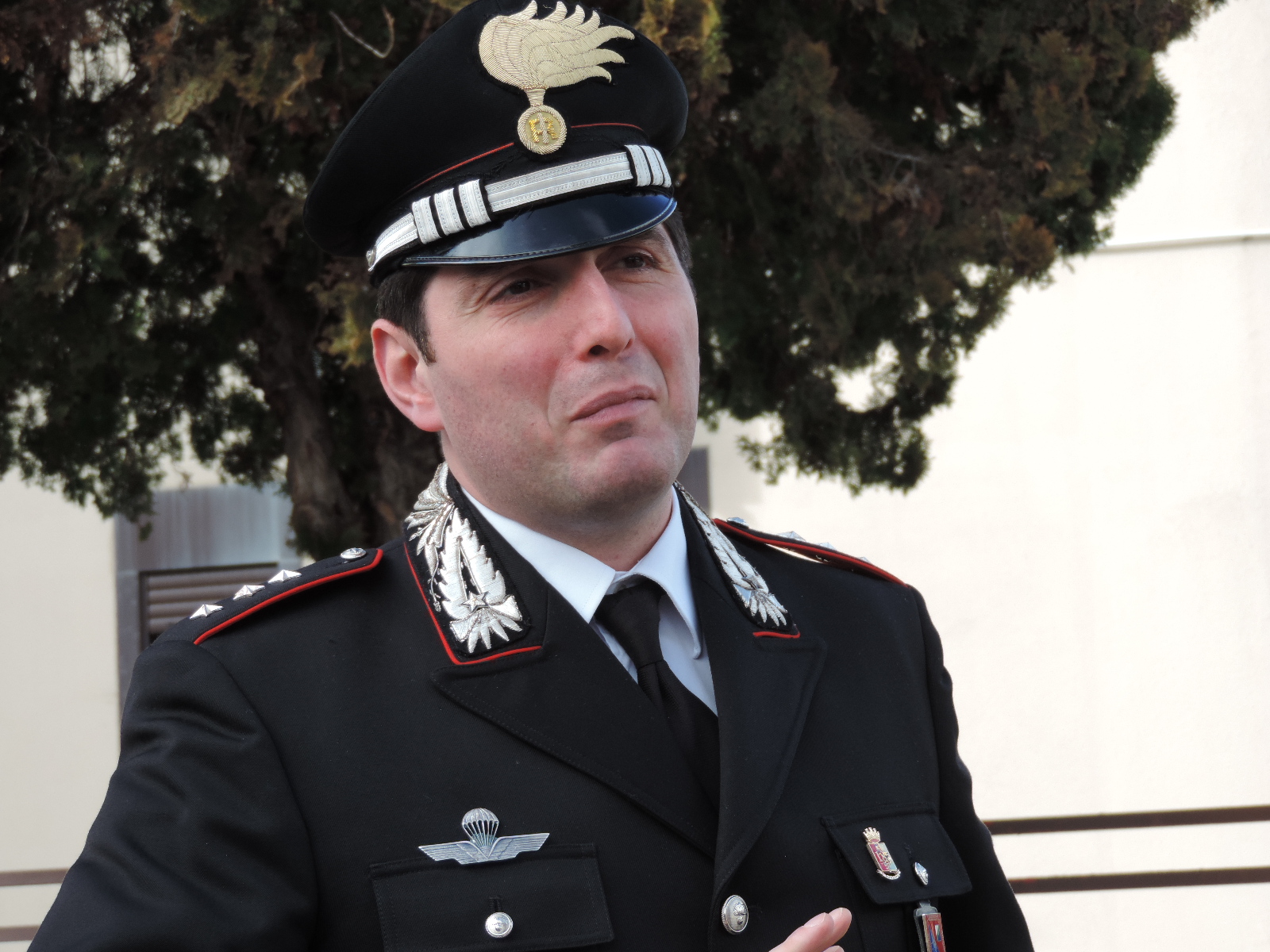 CENTROABRUZZONEWS: IL CAPITANO FRANCESCO NACCA LASCIA LA COMPAGNIA DI ...