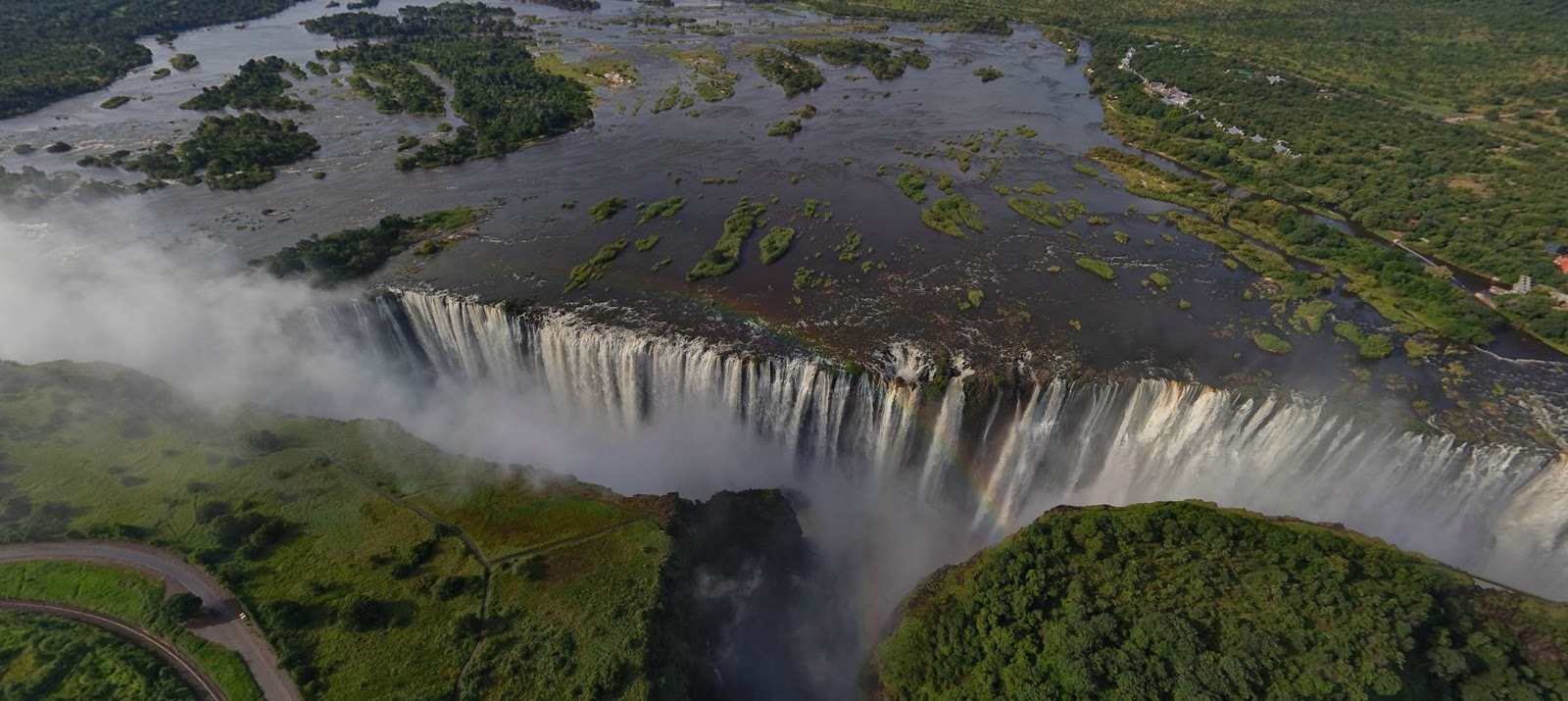 The Cheap Adventurer 10 Most Amazing Waterfalls On Earth the-cheap-adventurer-10-most-amazing-waterfalls-on-earth