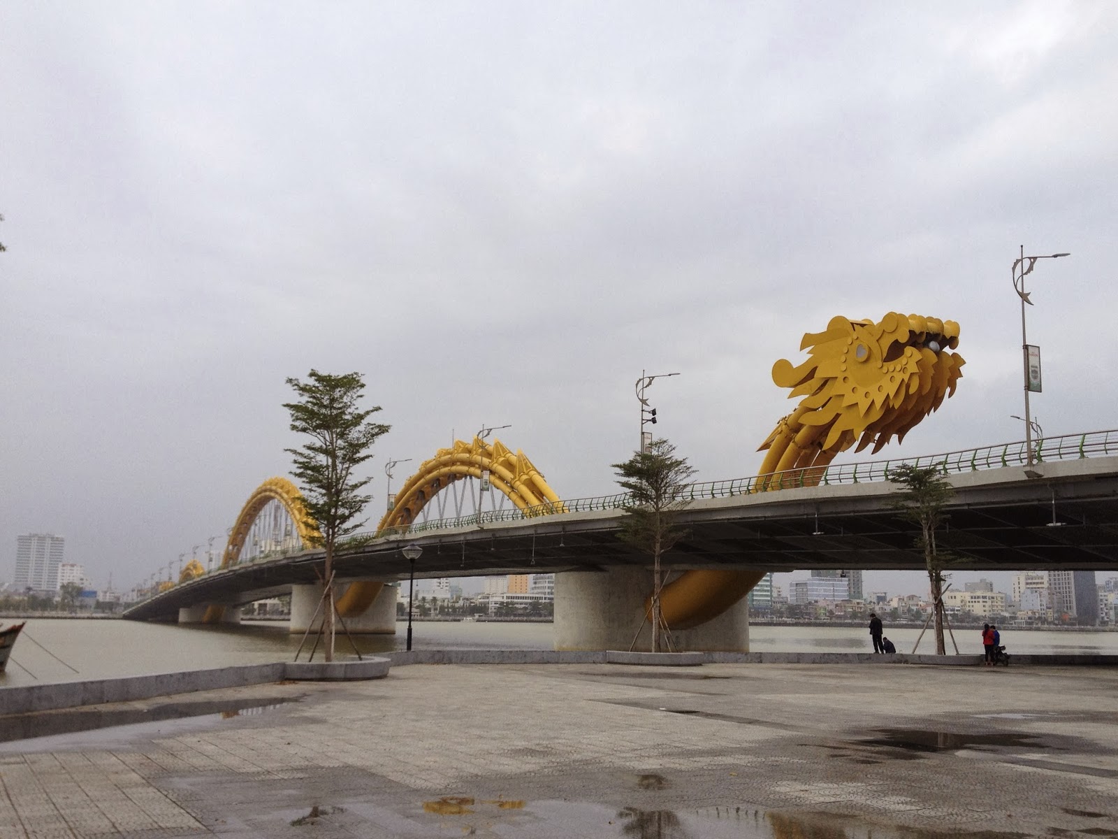 Qatu Qatsi!: Dragon Bridge, Da Nang, Vietnam