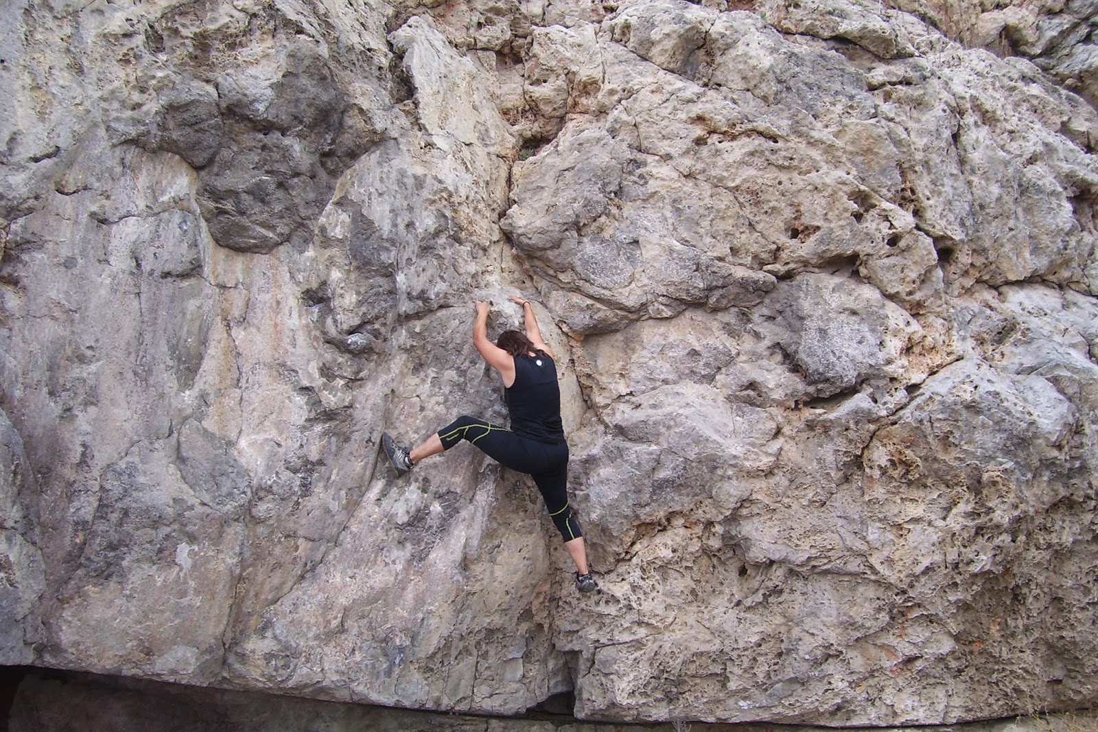 Els Cinc Peus al Gat.: Boulder a Cala Port Ginesta, Castelldefels ...