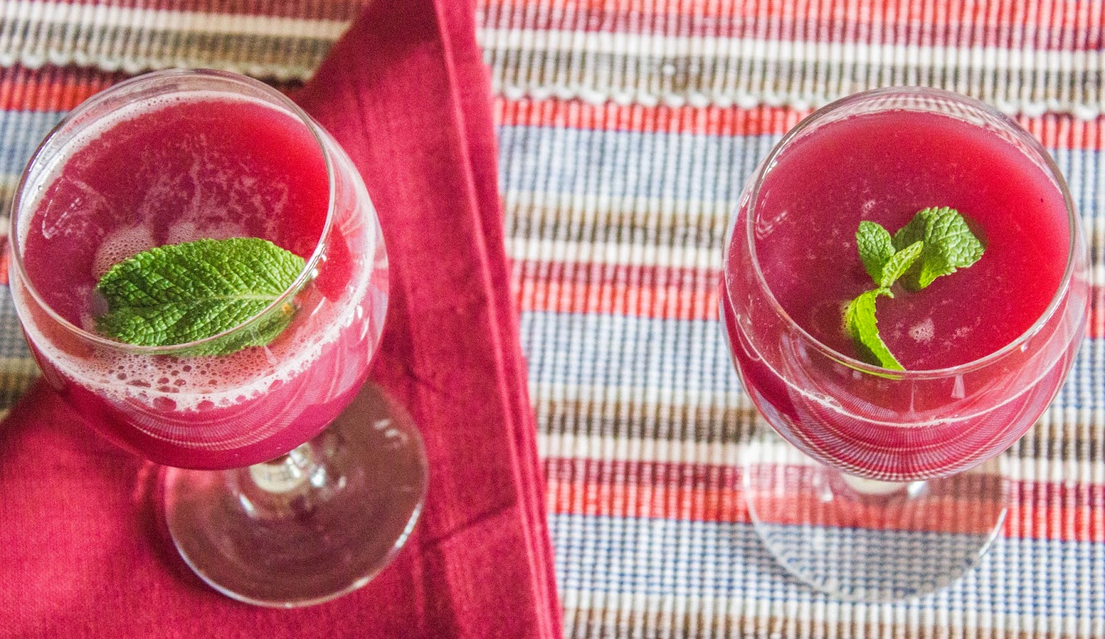 Lakshmi's Kitchen: Fresh Red Grape Juice