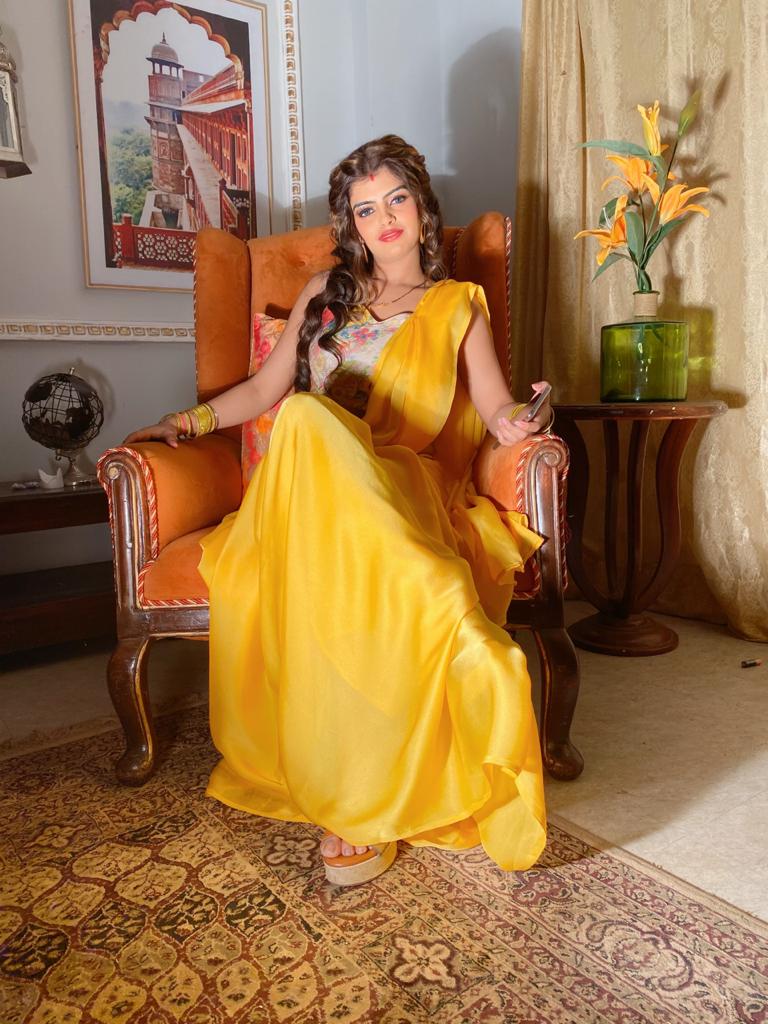 Prachi Singh Bhojpuri Actress picture Wallpaper,photos and hot Pics ...