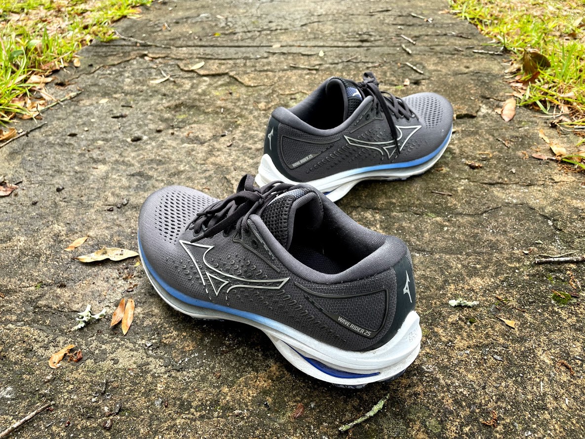 Mizuno Wave Rider 25 Review (Mesh vs. Knit Update) - DOCTORS OF RUNNING