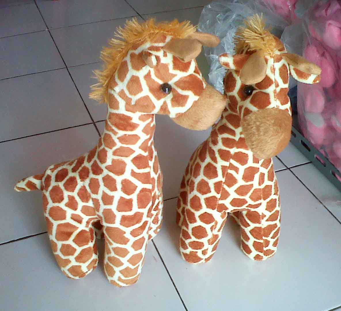 Ide Tentang Jerapah Di Pinterest Hewan Gajah Dan Kebun Binata - Dunia ...