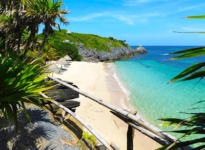 My Roatan - Adventures in Creating Nirvana: CNN: Dare to bare: 15 of ...