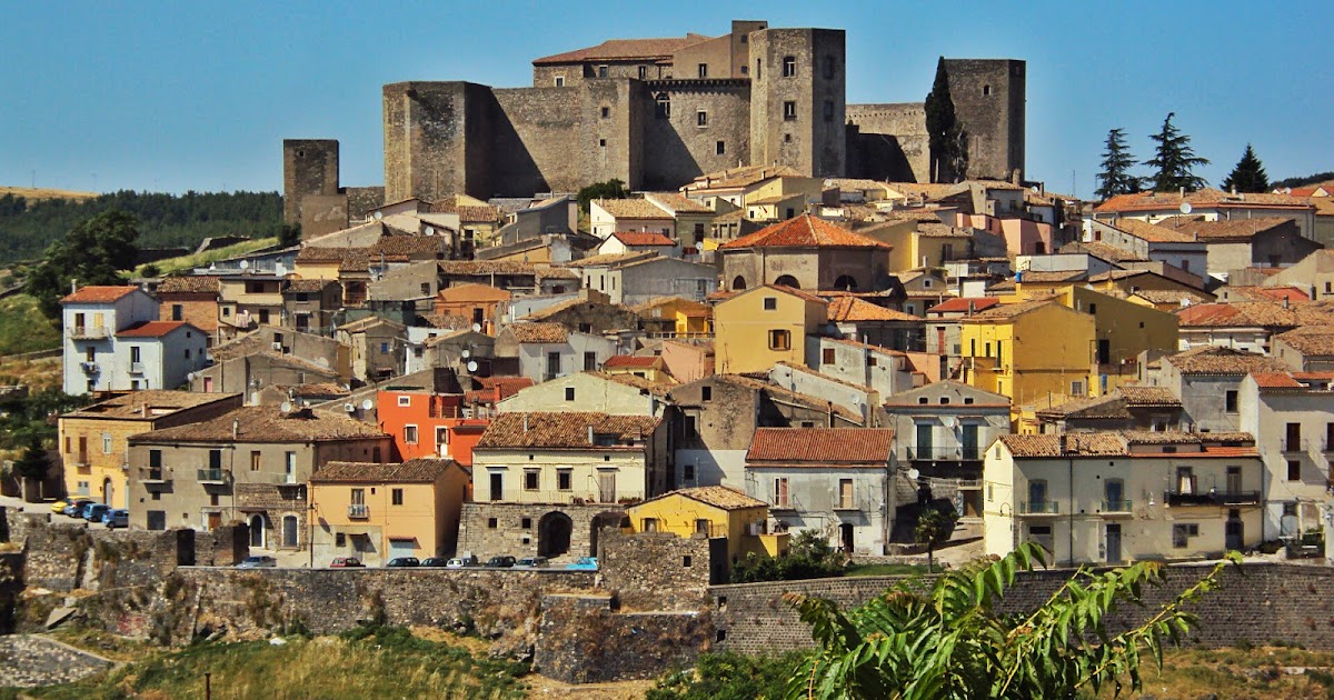 Melfi, città antica dalla nascita misteriosa