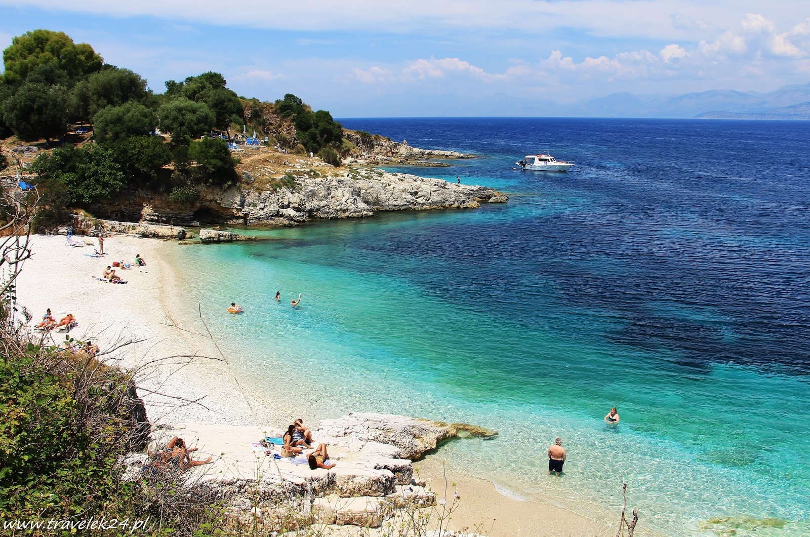 Kassiopi jeden z powodów dla których warto wybrać się na Korfu