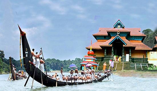 Captivating Aranmula Parthasarathy Temple, Aranmula, Kerala - Navrang India