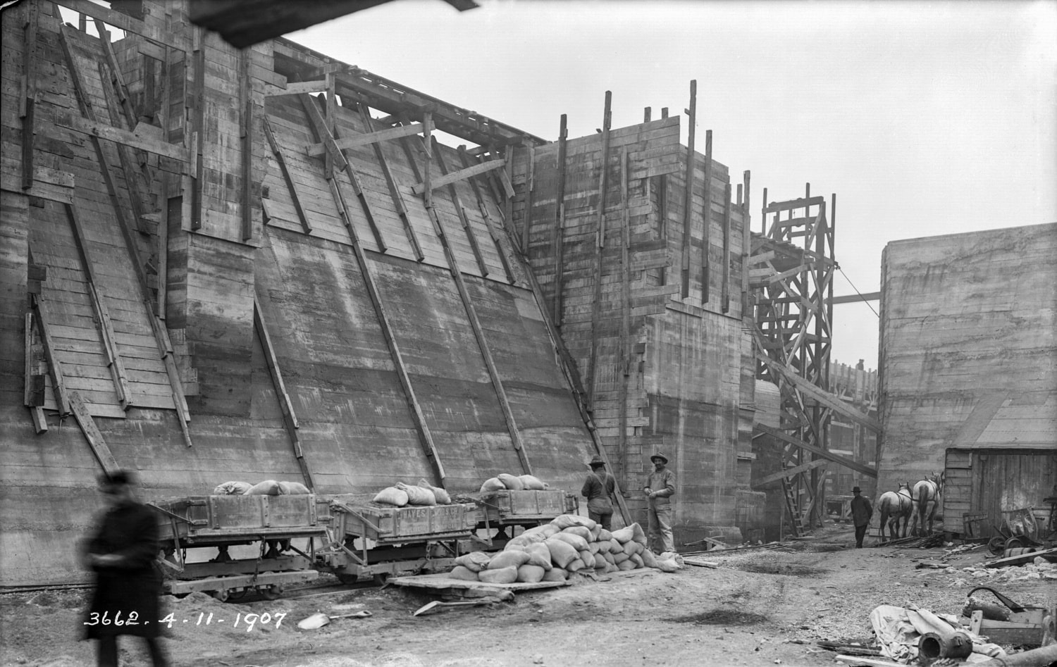 Industrial History: MWRD: Lockport Powerhouse Spillway and First Lock