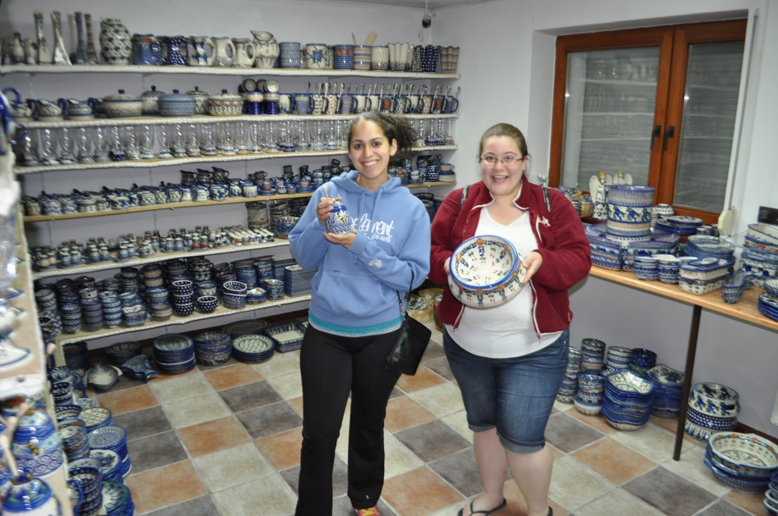 Our Military Life Abroad: POLISH POTTERY EXCURSION IN BOLESAWIECKI POLAND