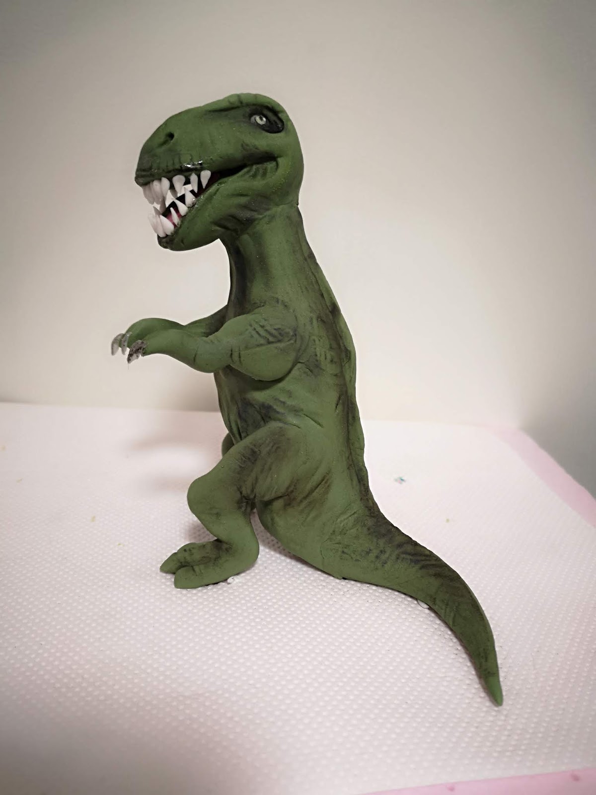 Studio "FONDANT DESIGN ANA" - Figurice za torte (fondant figures): T ...