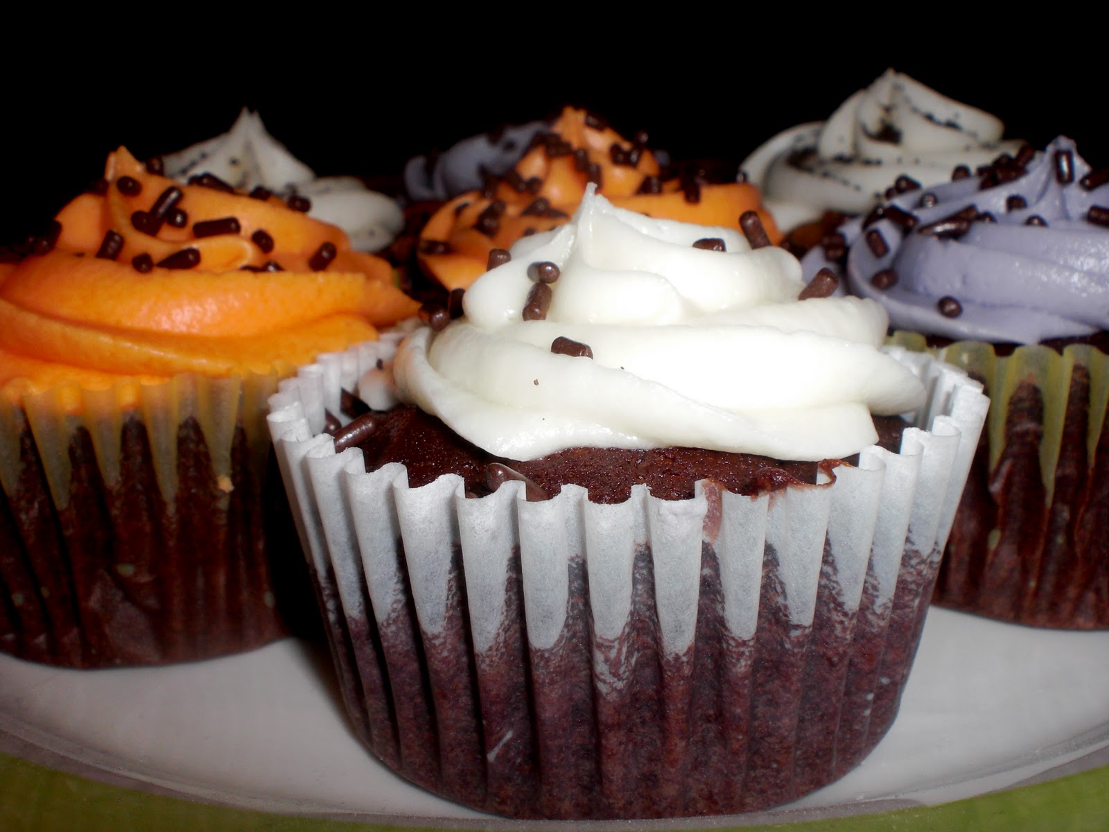 cami's cupcakes: .catching up with cami's cupcakes.
