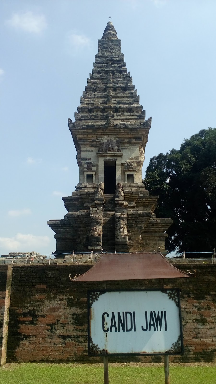 Candi Jawi | Sebuah Catatan Petualangan