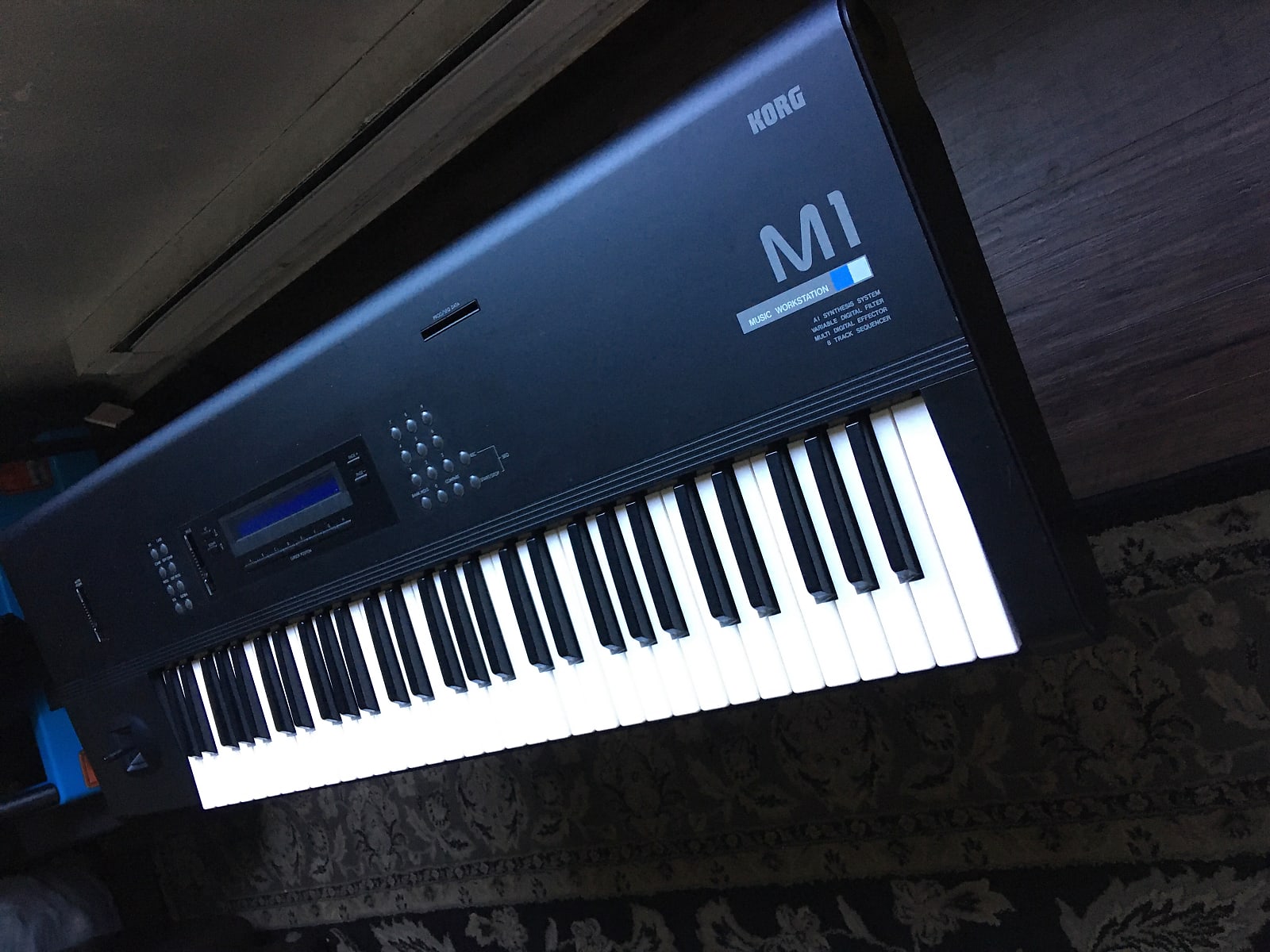MATRIXSYNTH: Korg M1 61-Key Synth Music Workstation w/ New Blue Display