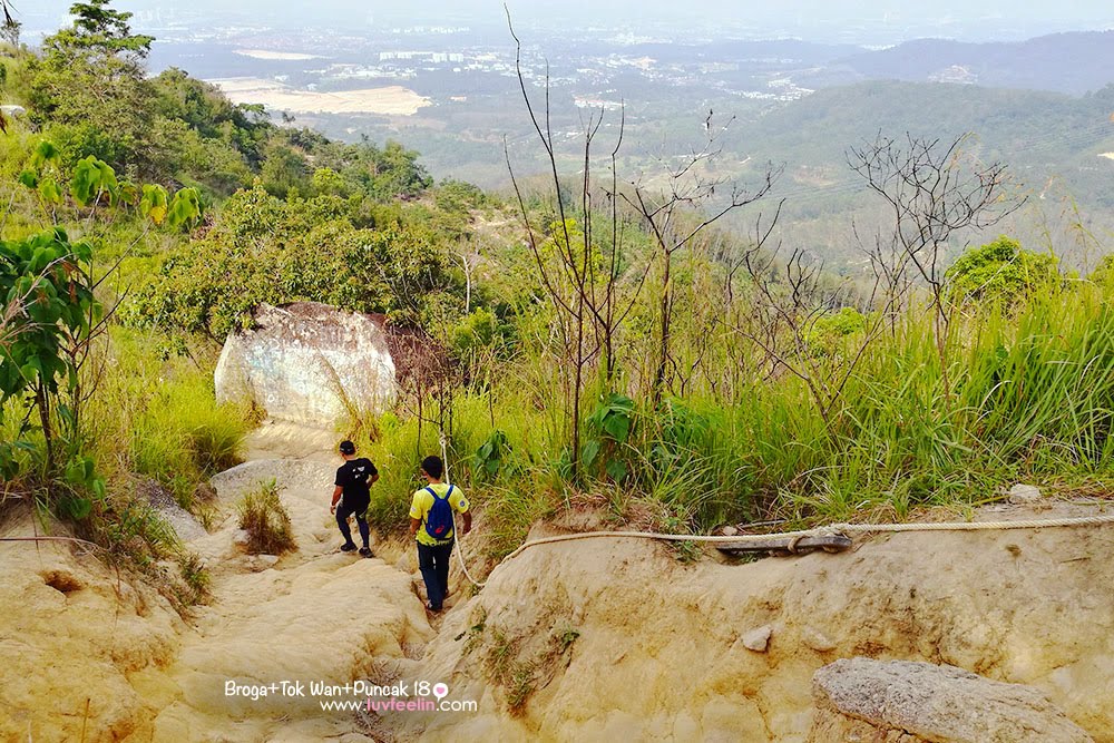 3in1 Day Hike // Bukit Broga + Gunung Tok Wan + Puncak 18 士毛月连攻三峰【茅草山+笃 ...
