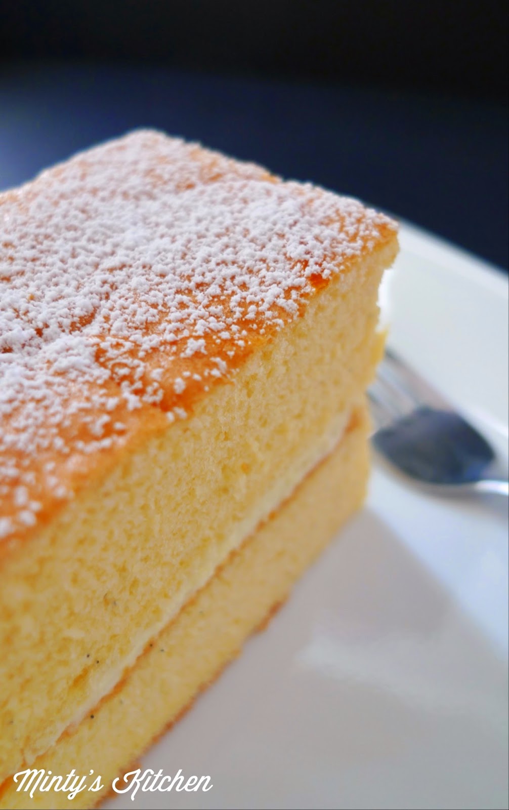 Minty's Kitchen: Golden Sponge Cake (千叶黄金蛋糕)