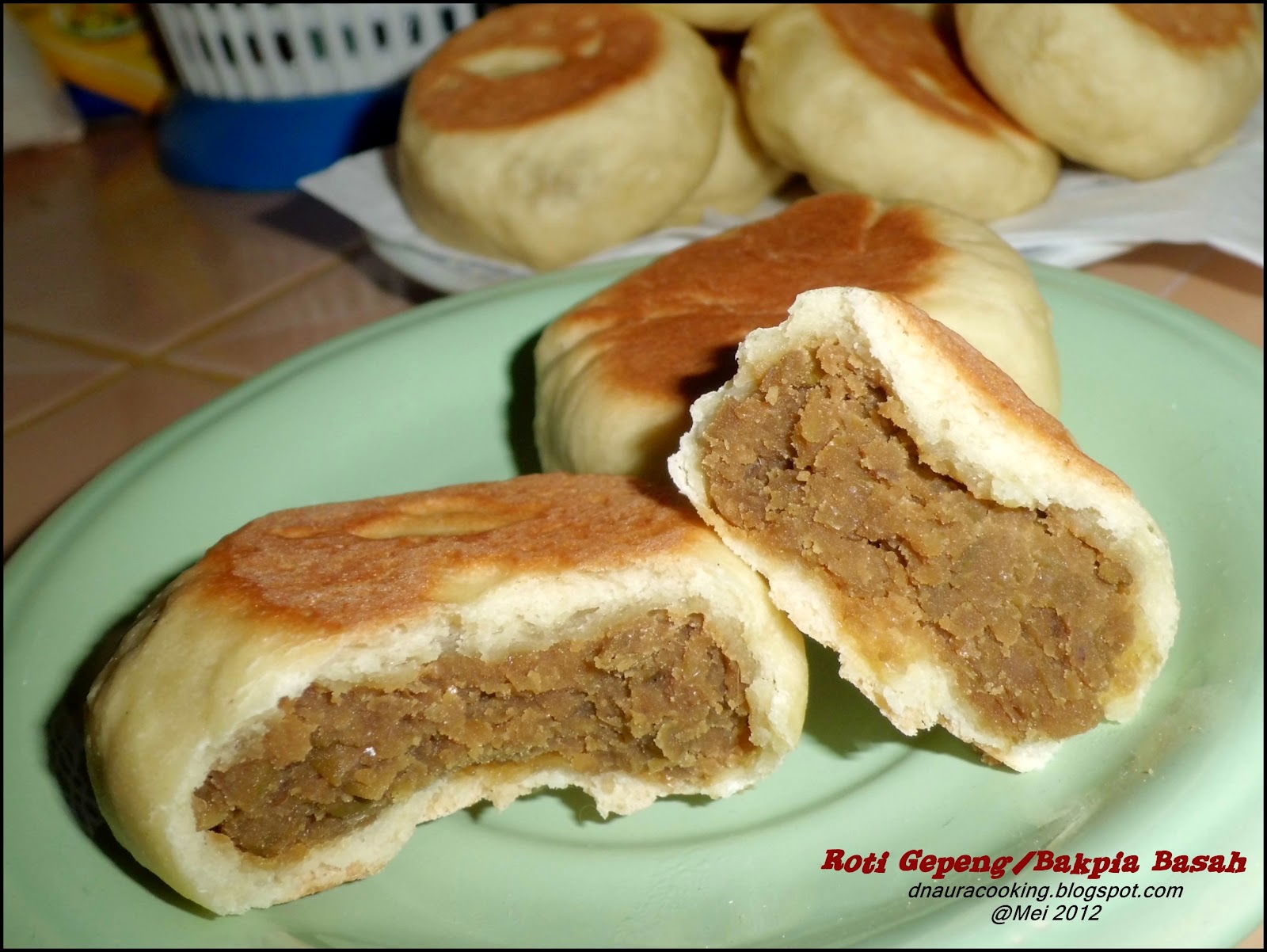 D'naura Natural Cooking: Roti Gepeng/Bakpia Basah