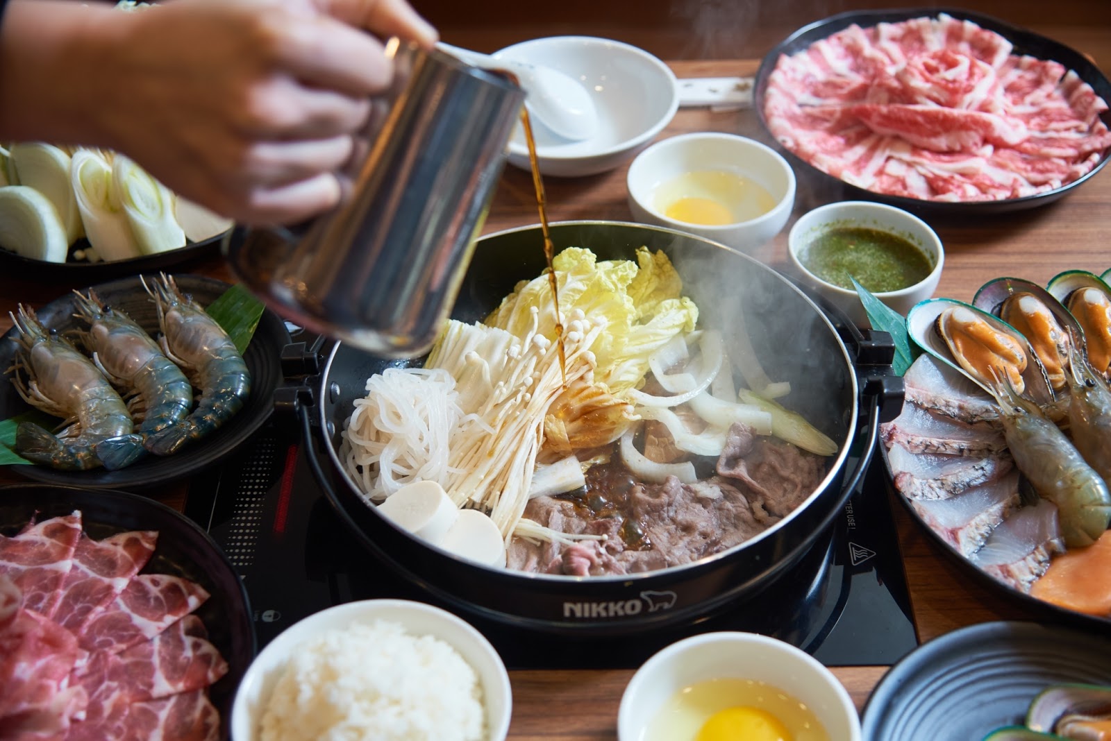 รีวิว :: AKIYOSHI (อะคิโยชิ) ต้นตำหรับปิ้งย่าง-สุกี้-ชาบู ความอร่อยแบบ ...