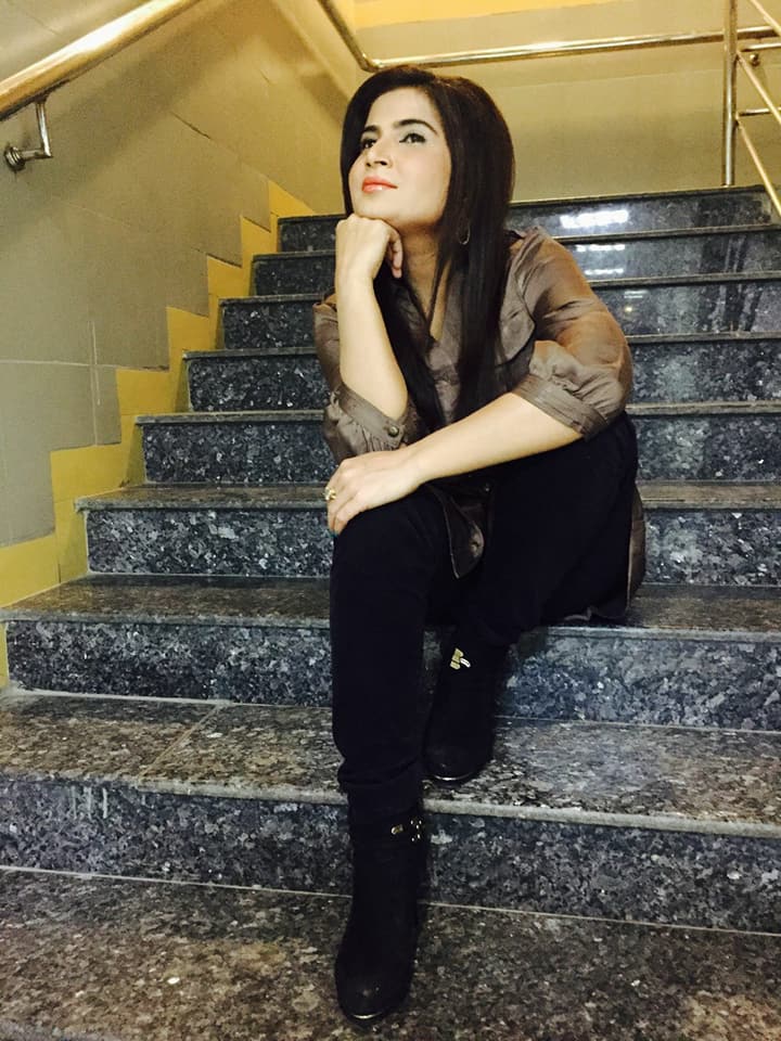 Saima Mumtaz Biography | Saima Mumtaz age Husband Songs And Pics