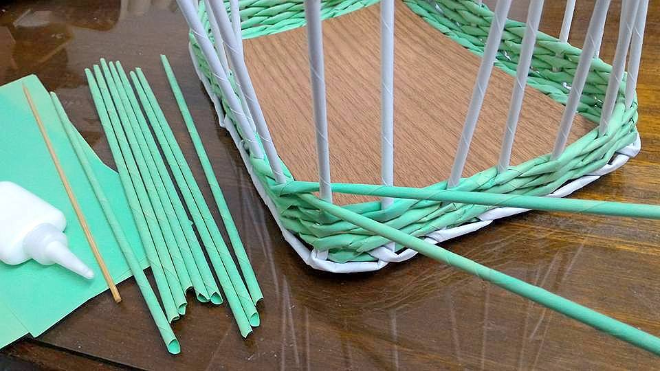 AZLINA ABDUL: Woven paper basket